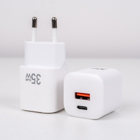 Small ice cube 35W A+C port gallium nitride charger